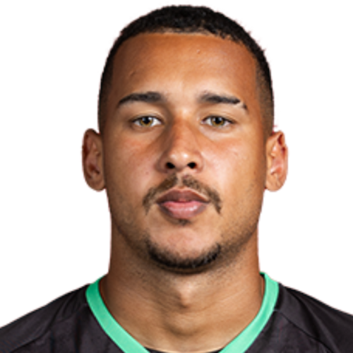 Gabriel Batista renova com o Santa Clara até 2028