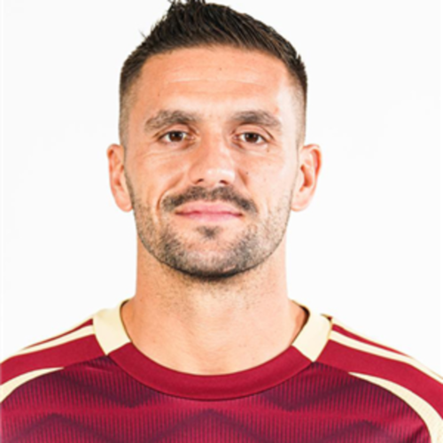 Fenerbahçe de José Mourinho anuncia saída de Dusan Tadic