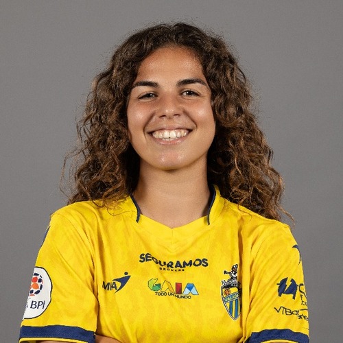 Érica Ventura assina em definitivo pelo Valadares Gaia