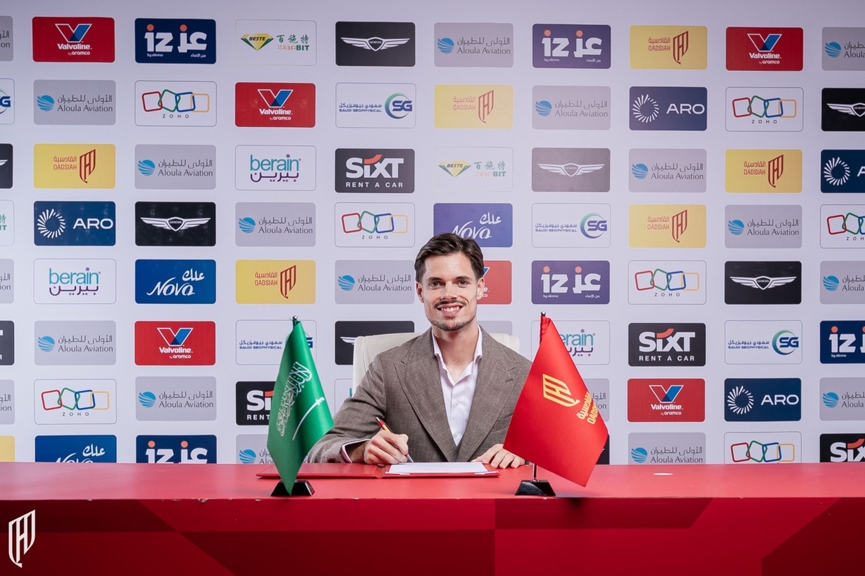 Julian Weigl substitui Ezequiel Fernández no futebol árabe