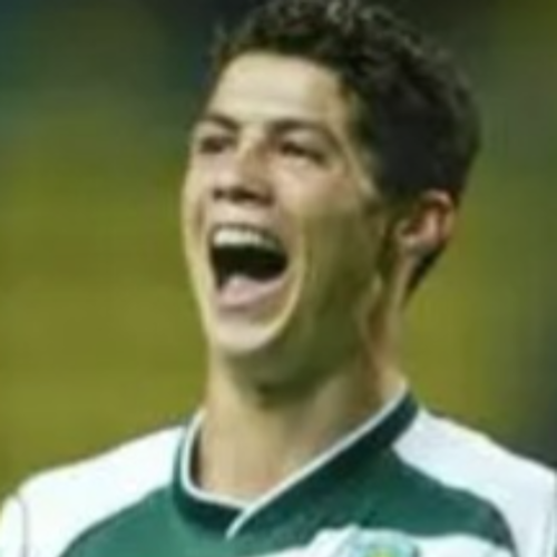 Cristiano Ronaldo :: 2001/2002 - Sporting - Player Profile & Stats